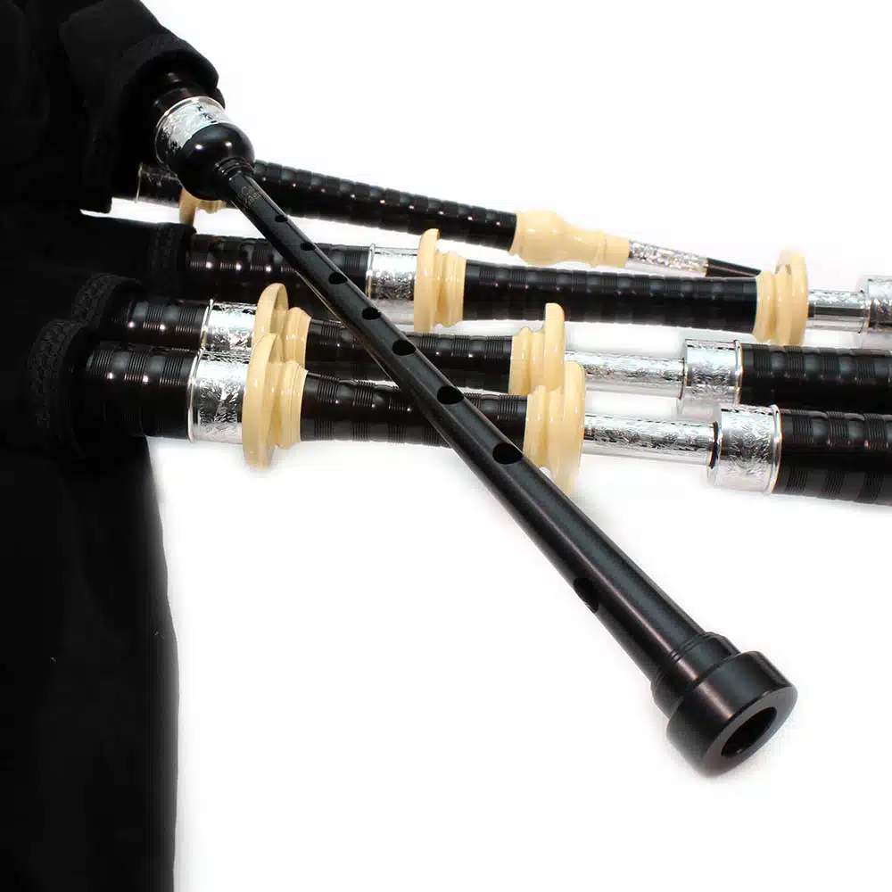 MacRae SL4 Engraved Bagpipes by McCallum & Stuart Liddell - Henderson ...